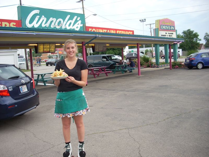 16 Iconic 1970s Drive-In Restaurants That Have (Mostly) Vanished ...