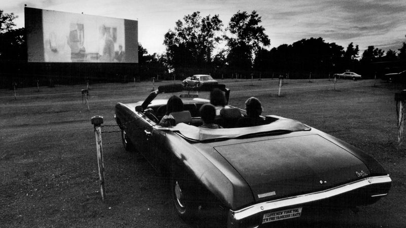 16 Iconic 1970s Drive-In Restaurants That Have (Mostly) Vanished ...