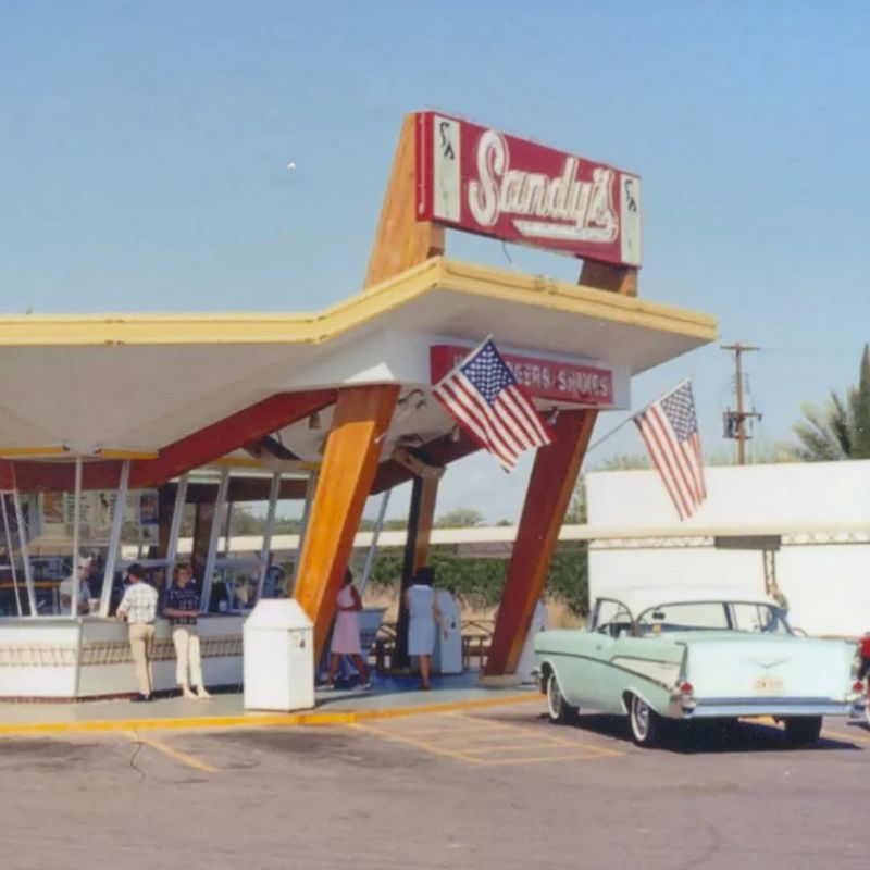 16 Iconic 1970s Drive-In Restaurants That Have (Mostly) Vanished ...