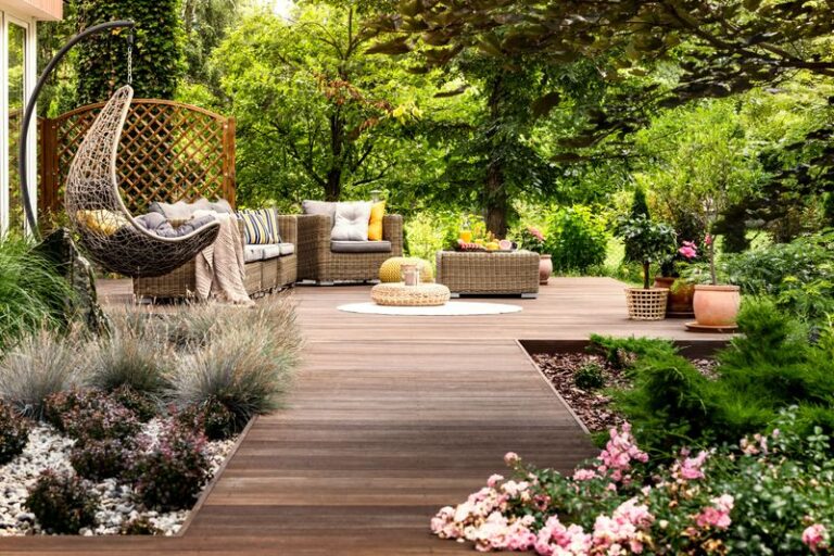 12 Expert-Approved Ways to Create a Peaceful Garden Oasis - Complete ...