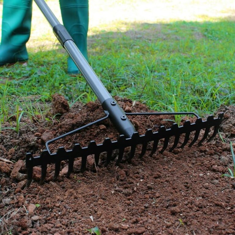 15 Tools That Make Gardening So Much Easier for Beginners - Complete ...