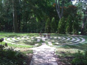 Backyard Labyrinths and Healing Pathways - Complete Gardening