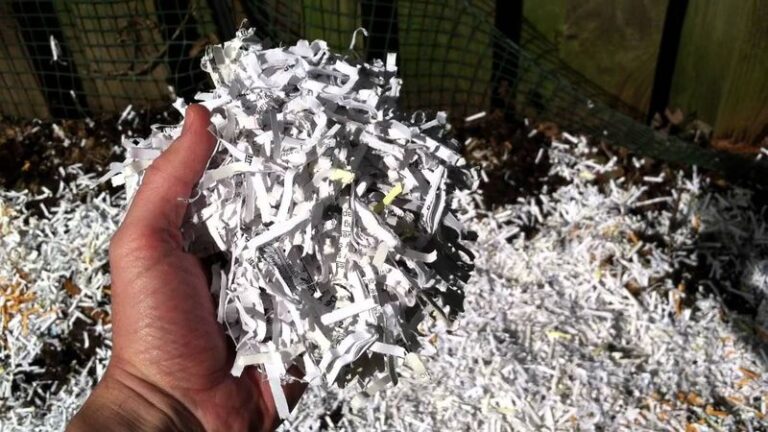 15 Organic Mulching Materials That Will Transform Your Garden Beds ...