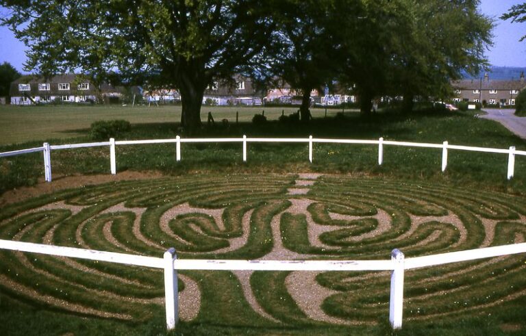 Backyard Labyrinths and Healing Pathways - Complete Gardening