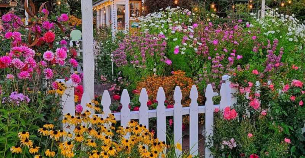 10 Must-Know Hacks to Keep Your Flowers Blooming All Summer! - Complete ...