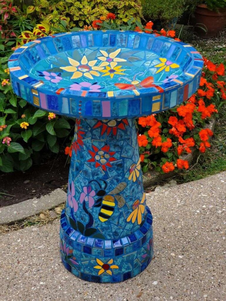 27 Beautiful Water Features That Attract Birds to Your Garden ...