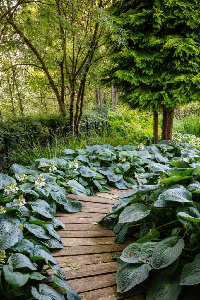 26 Naturalistic Garden Design Ideas To Turn Your Backyard Into A ...