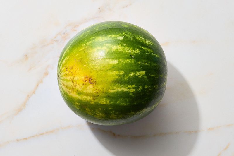 One Simple Watermelon Test Farmers Use — 11 Popular Methods Don't Work ...