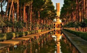17 Timeless Features That Make Persian Gardens So Magical - Complete ...