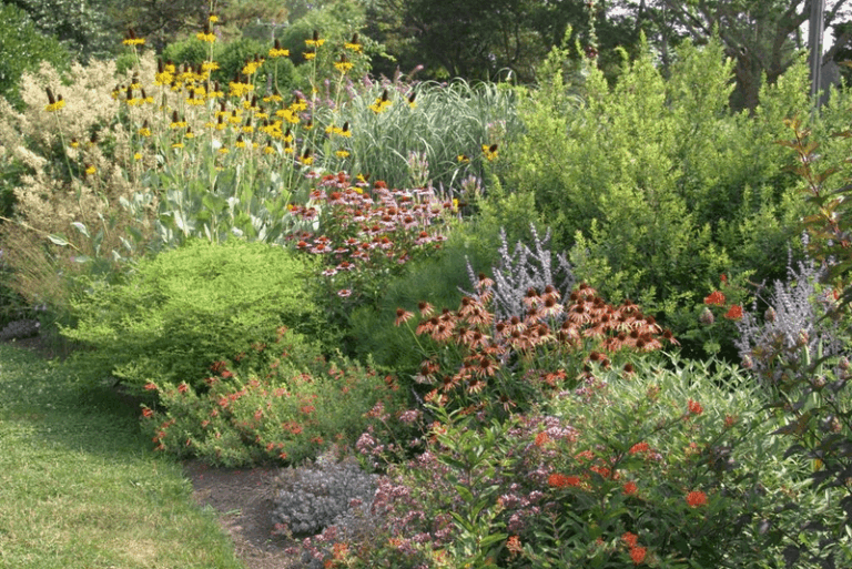 26 Naturalistic Garden Design Ideas To Turn Your Backyard Into A ...